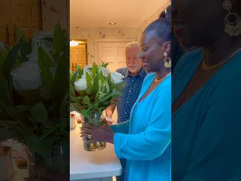 A surprise flower deliveryβ¦from who ? #chivalry #thoughtfulness #flowerlove #flowers #specialflowers