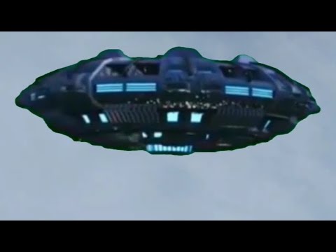 alien /UFO running /vfx/graphics /aliens space ships /airplanes /space ship's green screen