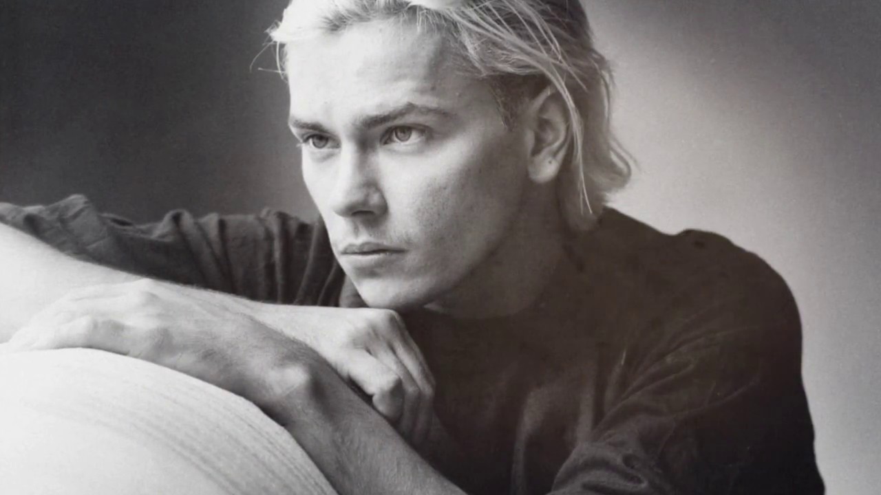 River Phoenix || FOREVER YOUNG