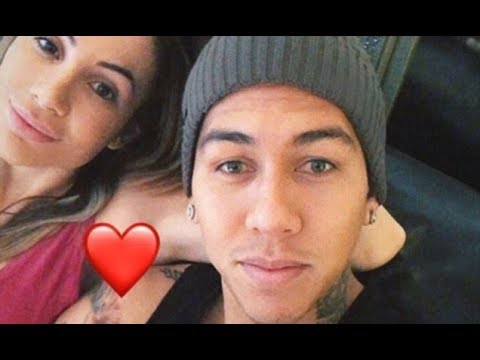 Liverpool star Roberto Firmino shows his love for wife