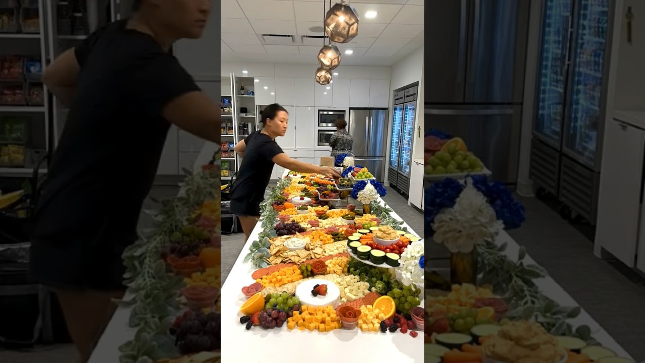 100 Person Grazing Table Setup (Timelapse) #charcuterie #grazing #corporateevents #happyhour #event