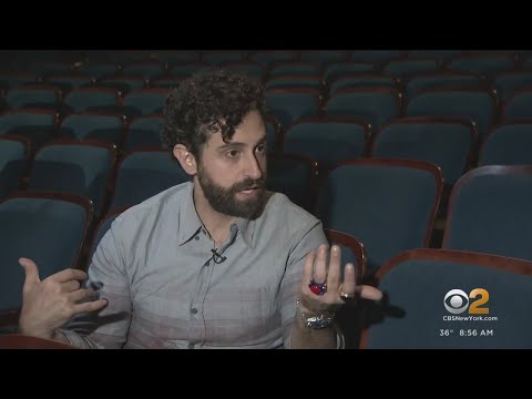 "Leopoldstadt" star Brandon Uranowitz reflects on new play