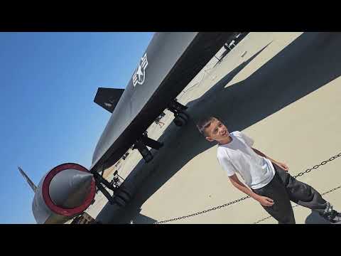 Black Bird Air Park Lockheed A-12 Speeds of Mach 3+ π₯
