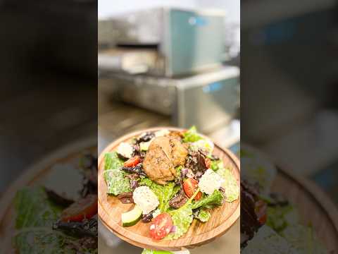 Greek Salad with Grilled Chicken