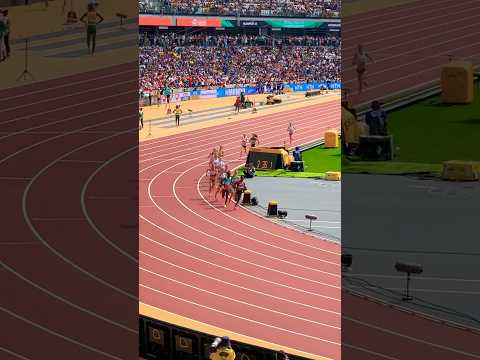 Faith Kipyegon (Kenya)eases through the opening round of Womenโs 1500m at WCH Budapest 23 #athletics