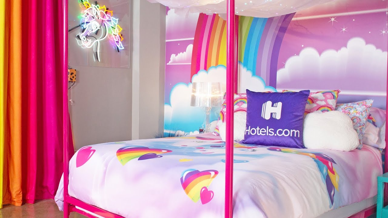 This Lisa Frank Hotel Room Will Give You All The 90's Nostalgia | Candy ...