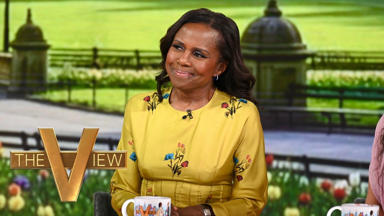 Inside The Tragic Case Of Ajike Owens With ‘20/20’ Co‑Anchor Deborah Roberts | The View