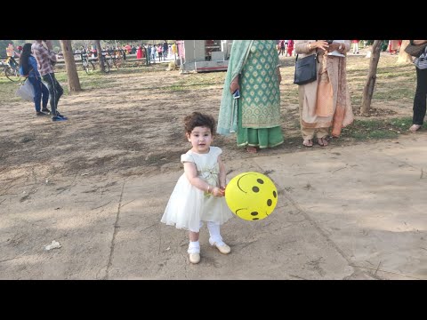 Found a little angel in rose garden, Chandigarh! || Cutest Baby In The World 😍