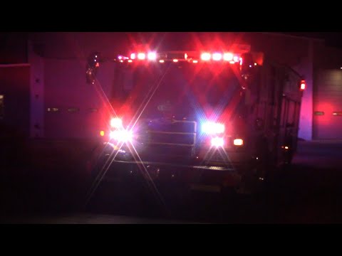 Airhorn! Boulder City Fire Department Engine 121 Responding Code 3!