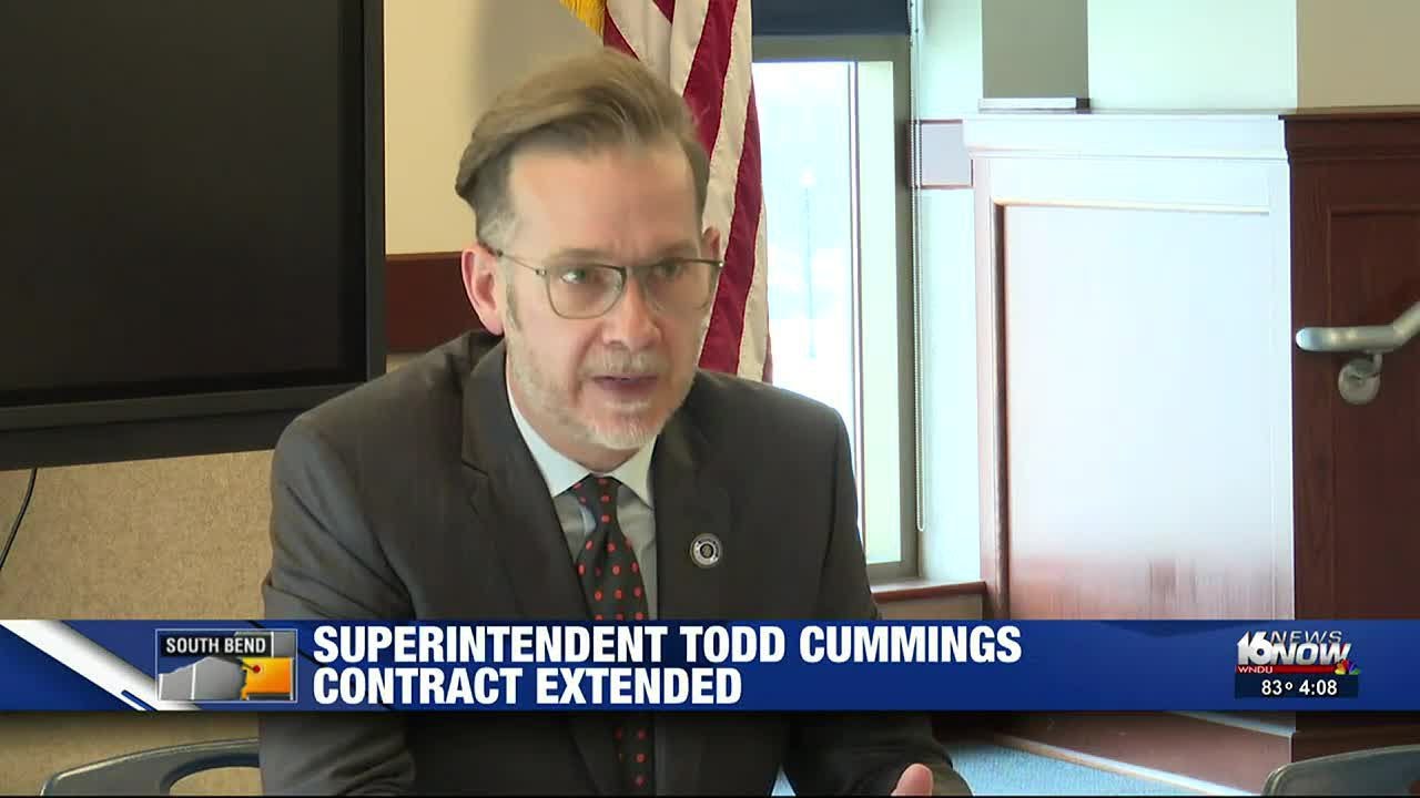 South Bend schools superintendent gets contract extension