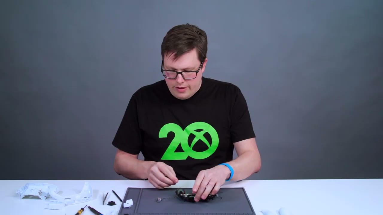 How to Repair Your Xbox Series X|S Wireless Controller