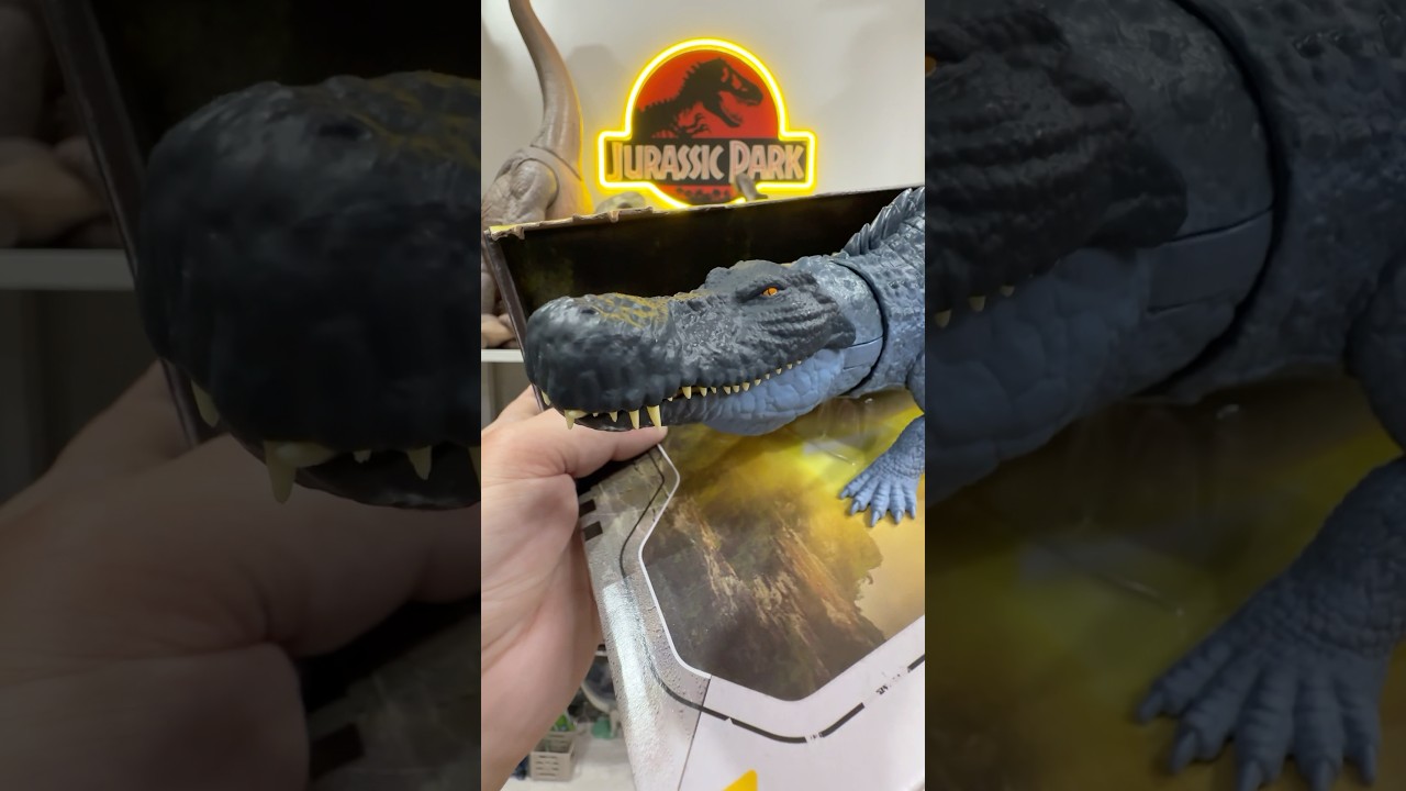 NEW TOY ARRIVAL: Gigantic Thrasher Purussaurus from Jurassic World Rebirth | CollectJurassic.com
