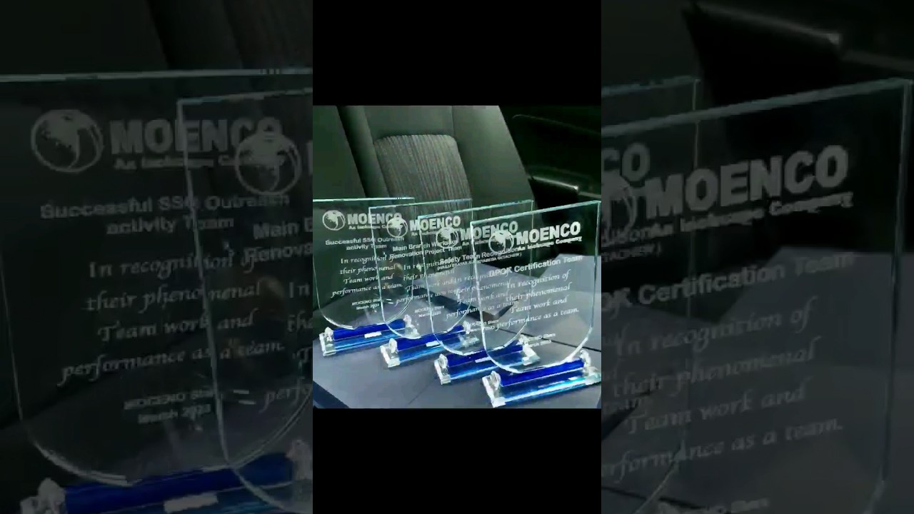 Crystal Award  #gift #logo #custommade #engraving