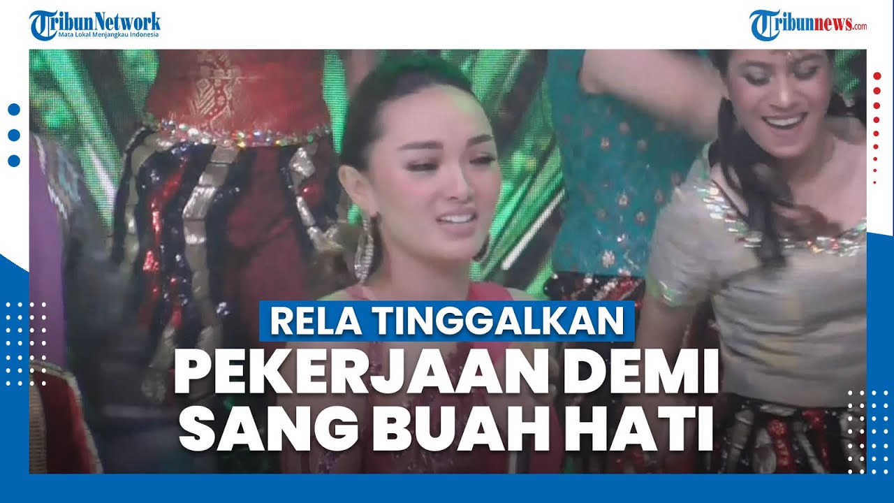 Fokus Berikan ASI Eksklusif, Pedangdut Zaskia Gotik Rela Tinggalkan ... Fokus Berikan ASI Eksklusif, Pedangdut Zaskia Gotik Rela Tinggalkan ...