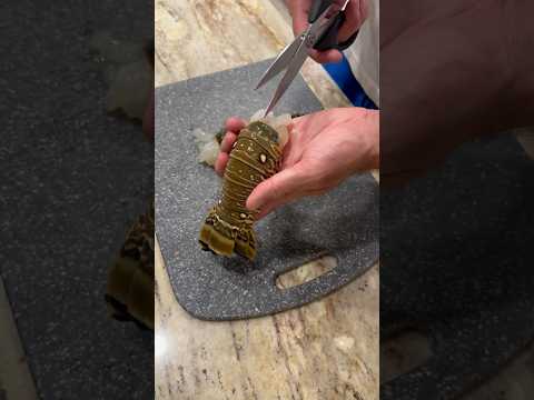 How to prep your lobster tail to cook ๐ฝ๏ธ