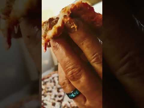 GRANDPA REVIEW Mancino's Pizza 🍕 & Grinder #pizzalover #pizzareview #mancinos #fremont #mukbang