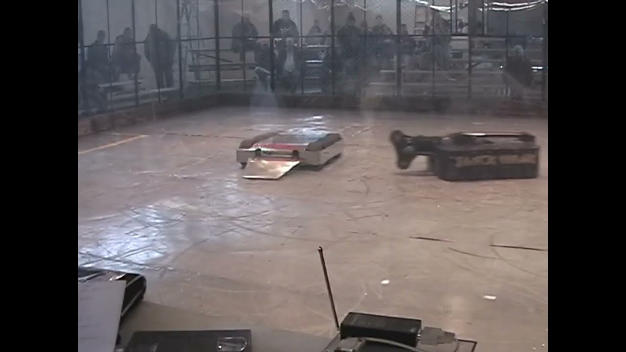 North Carolina Robot Street Fight III - Black Hawk vs Armageddon - 340lb (Super Heavyweight)