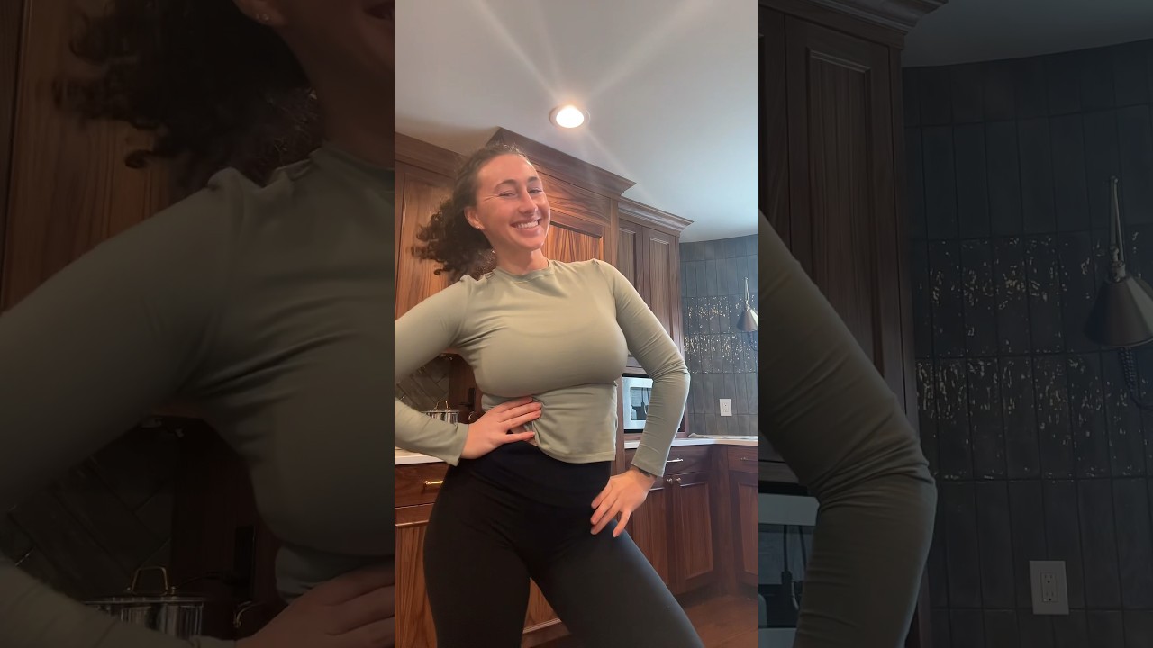 The good ole thigh jiggle