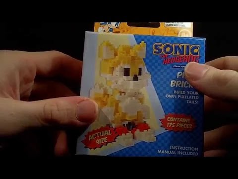 Let's Build: Sonic The Hedgehog Tails Pixel Bricks Figure