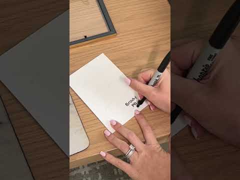 Making DIY handprint framed photo with my dog’s paw!