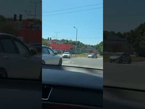 Dvaja vodiči vošli v protismere do križovatky na Košickej
