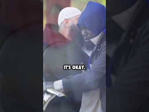 Homeless man shows HONESTY towards a Muslim *EMOTIONAL*