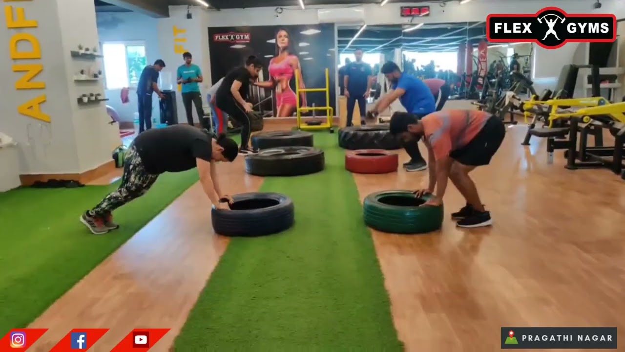 Group training at Flex Gyms
