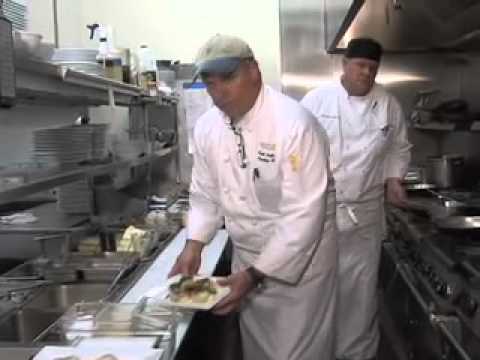 Peter Dills visits the Golden Spur Restaurant In Glendora, CA