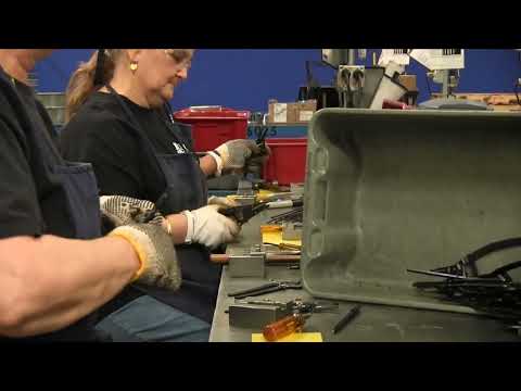 Klein Tools 3/8-Inch Drive Socket Wrench Set, 20-Piece