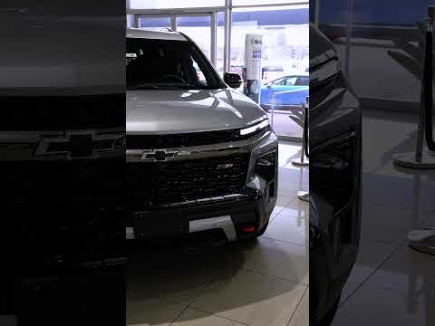 The 2024 Chevrolet Traverse Z71 in sleek Sterling Gray Metallic