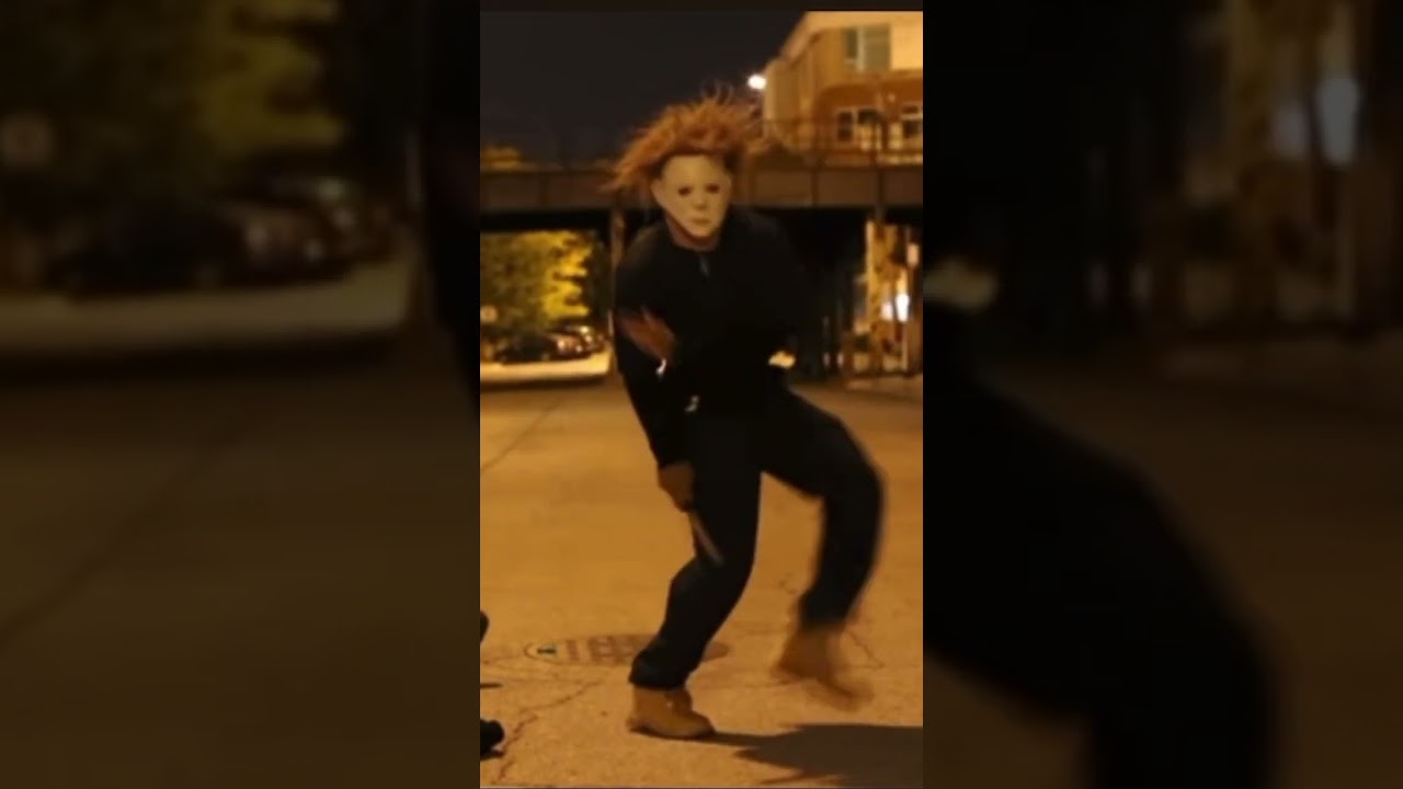 Michael Myers Halloween dance (throwback) 🎃 #halloween #michaelmyers