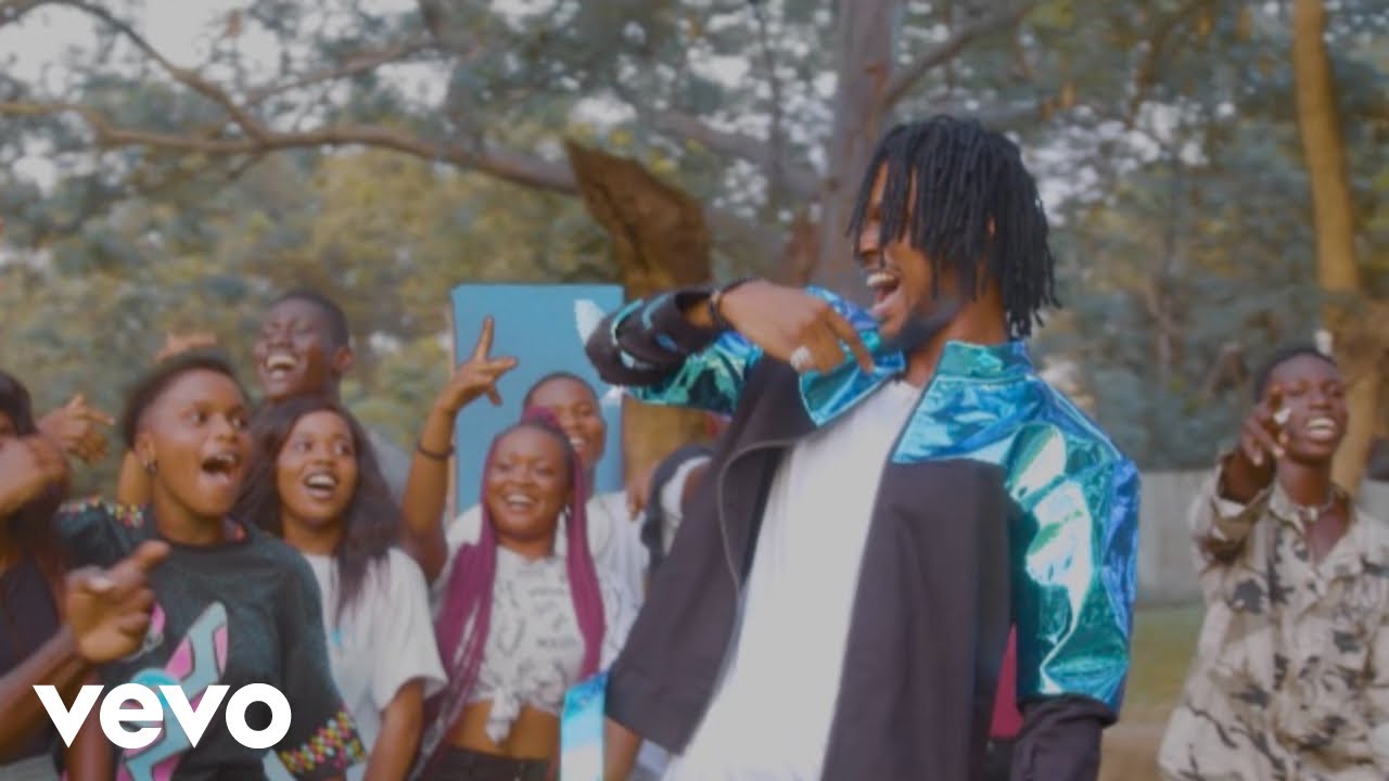 Lyrics & Translations of C’est Dieu by Ks Bloom | Popnable