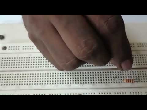 Building Resistor Parallel Connections on a Full Breadboard