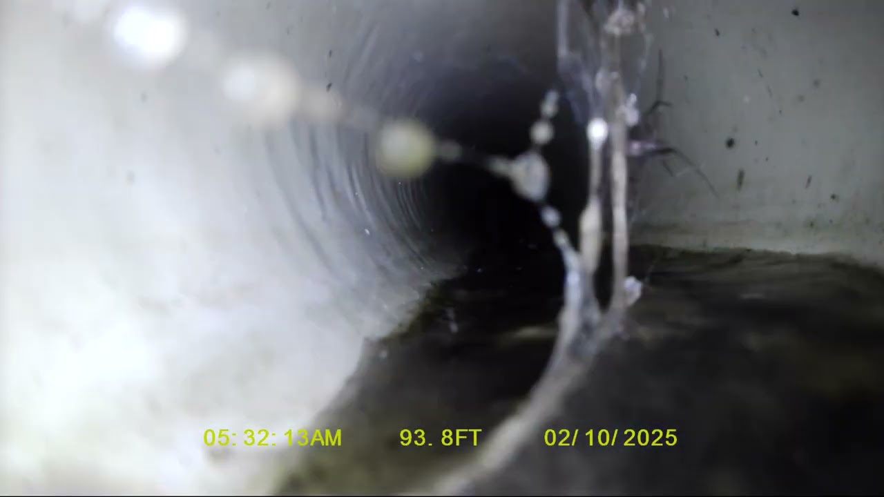 T0356 WO9142045737 2 10 25 Refrigerated floor clean out with multiple offsets