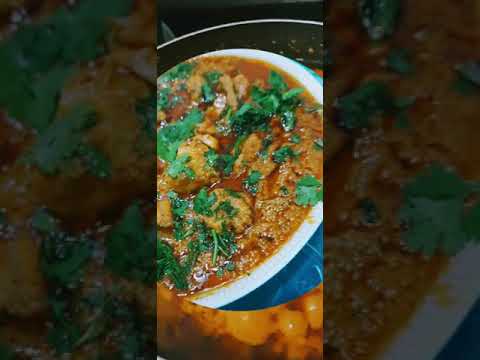 Kolhapuri Chicken Rassa | Maharashtrian Chicken curry | #ytshorts #shorts #lazeez #rassa