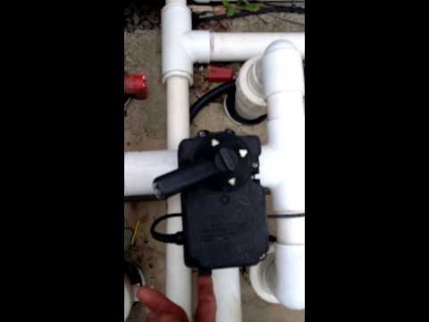Valve actuator adjustment