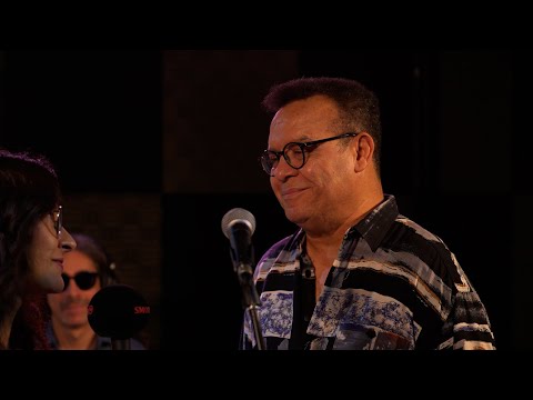Smooth FM | Entrevista a Ernesto Santos