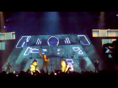 Chris Brown - Carpe Diem - Sportpaleis Antwerpen - Don't Wake Me Up