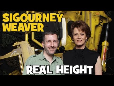 How tall is Sigourney Weaver? Height Revealed