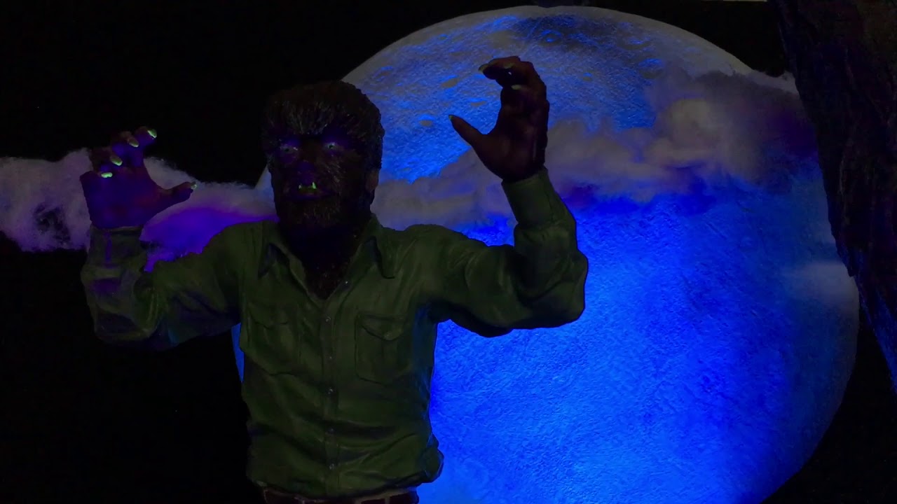 1941 Wolf Man diorama