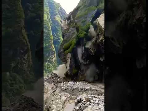 Landslide #nepalindiaborder #youtubeshorts #shorts #Nepal #PureNepali 2022 😱🥺