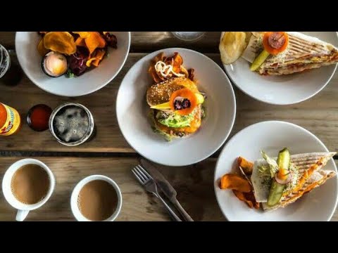 Meaning of the word "BRUNCH"