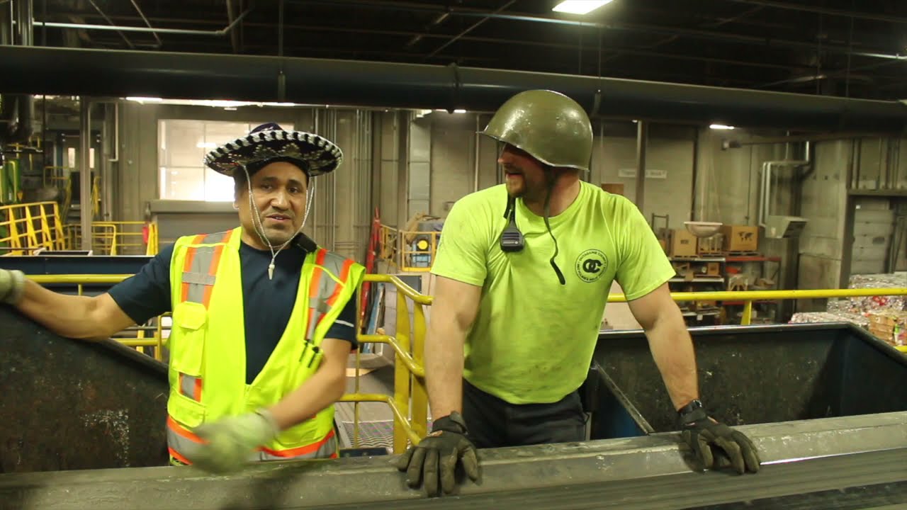 Hey it's José: How to Properly Recycle Cardboard