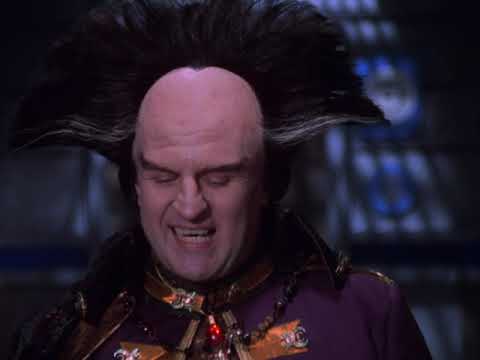 Amazing foreshadowing in Babylon 5's first episode #B5onCWin23
