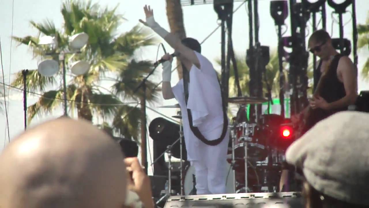 MOVING UNITS anyone COACHELLA 2011