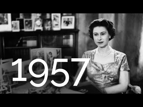 Queen's Christmas Message 1957 - How the Queen's First Televised ...