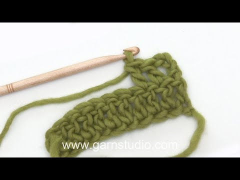 How to crochet a double crochet (dc) US / treble (tr) UK