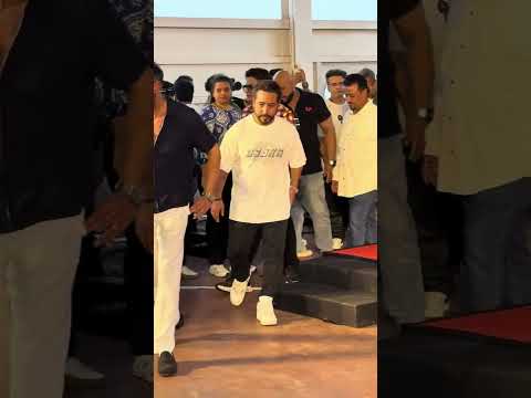 Bhushan Kumar, Ajay Devgn & Yo Yo Honey Singh At Launch Of 'Money Money' Track #bhushankumar
