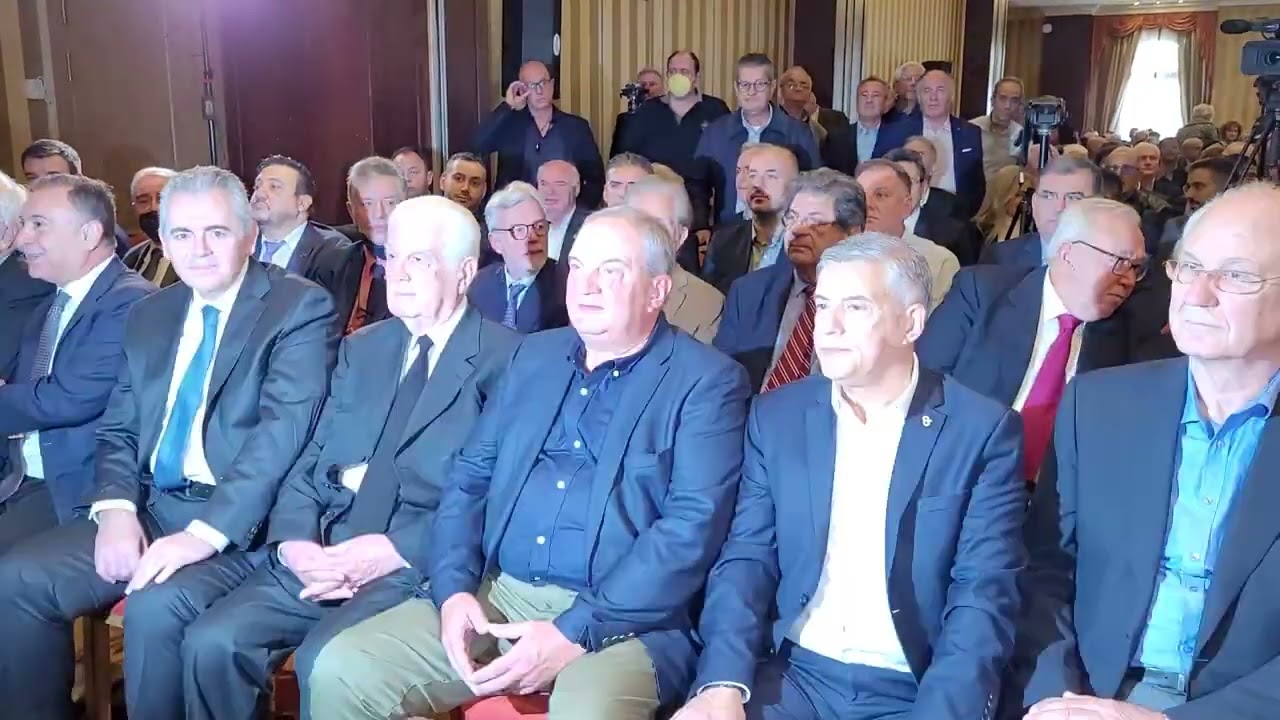 Λάρισα: Με χειροκροτήματα ο Κώστας Καραμανλής στην παρουσίαση του ...