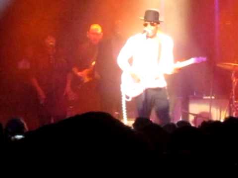 Raphael Saadiq :: Radio :: Live at Kaufleuten